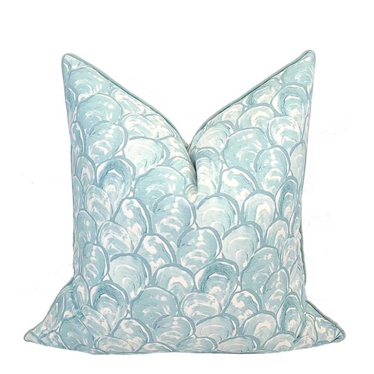 LAGUNA BEACH COLLECTION OYSTER SCALLOP PILLOW / AQUA