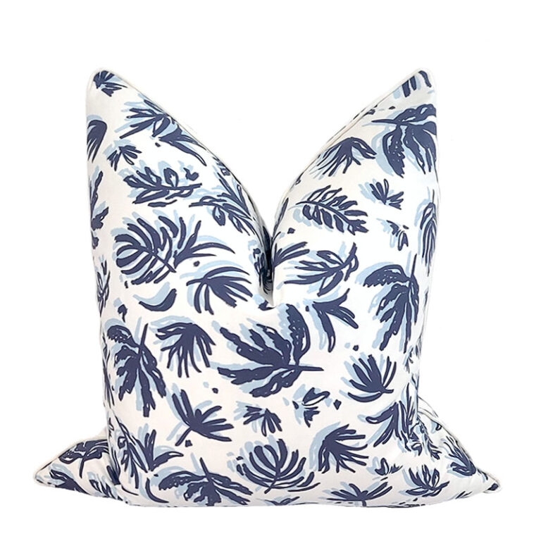 NEWPORT COLLECTION PENNY PILLOW COVER / NAVY