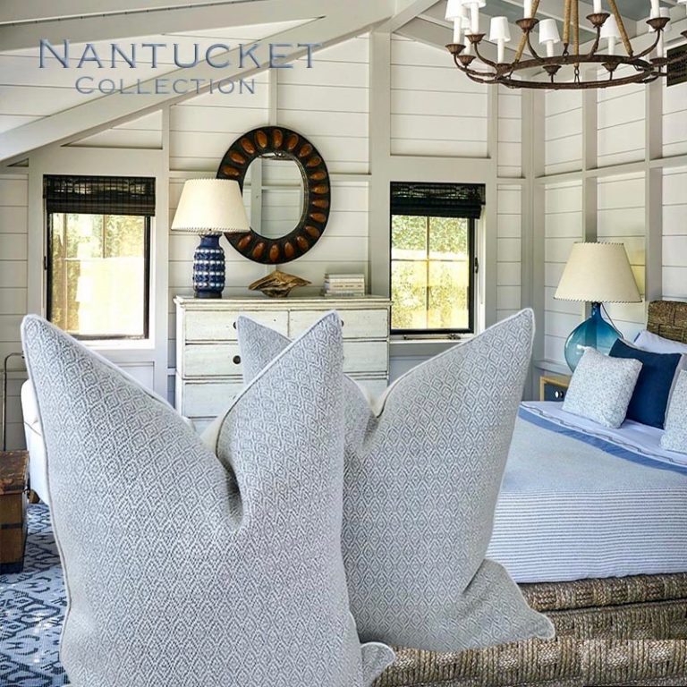 NANTUCKET COLLECTION DIAMONTE PILLOW / CHAMBRAY